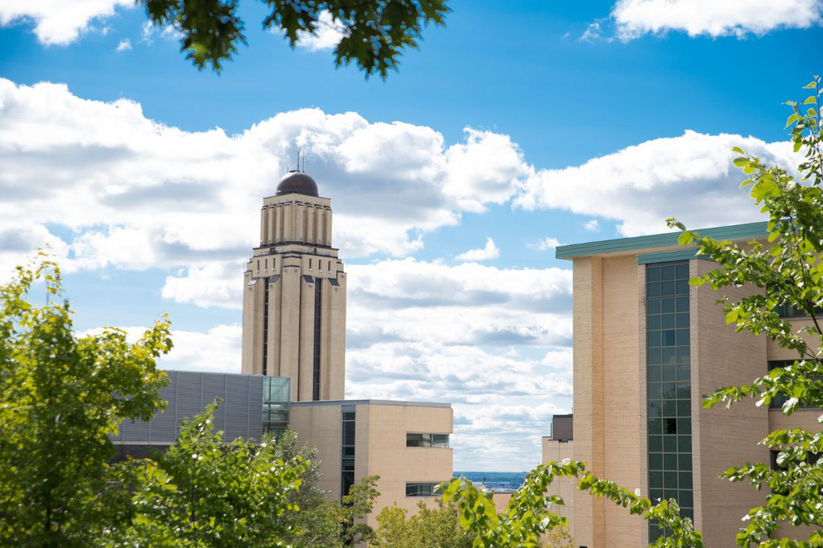 John Chan reçoit une médaille d’excellence en recherche - UdeMNouvelles